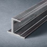 Stainless steel UPE channels: Parallel flanges | Montanstahl